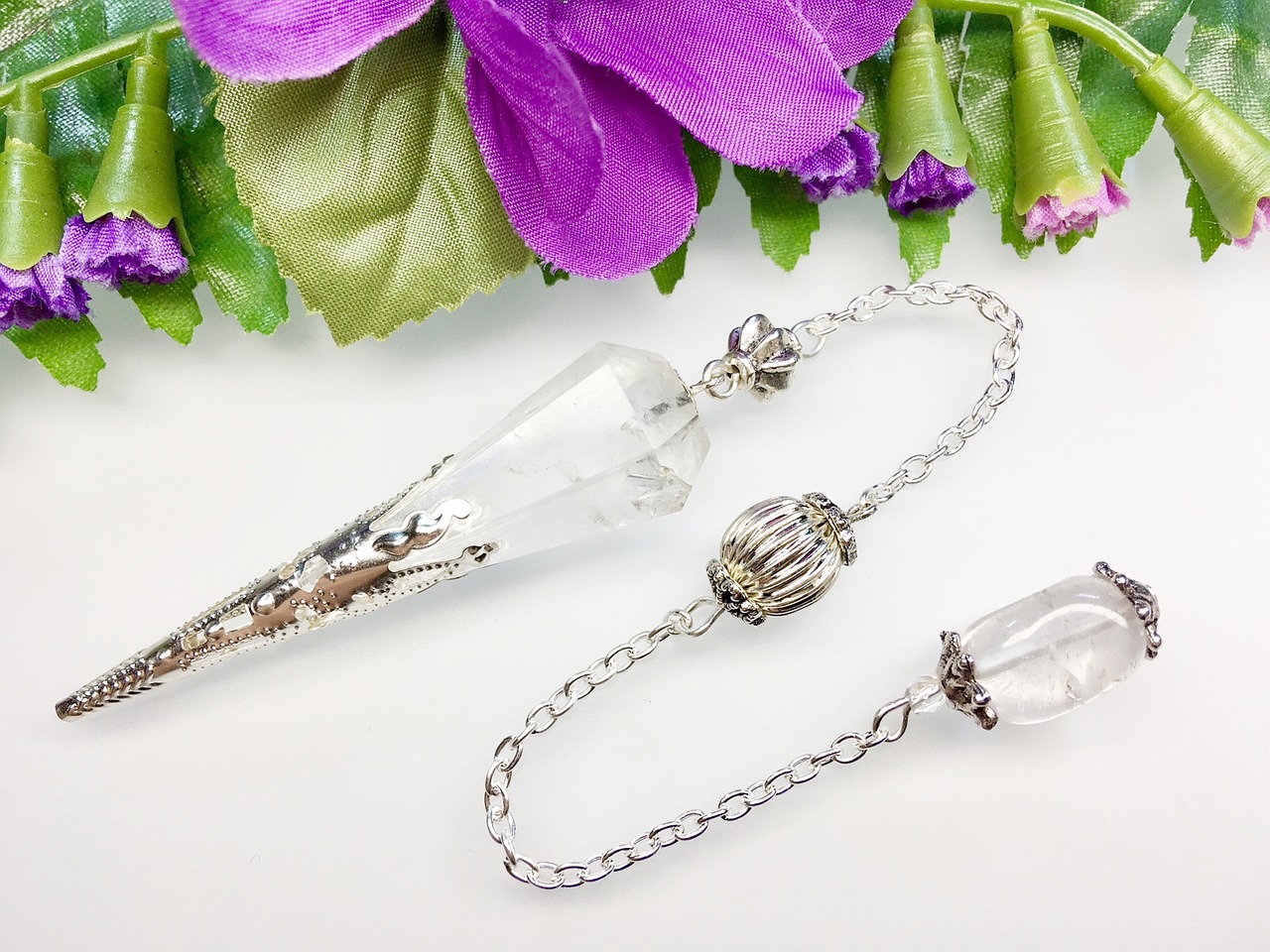 Pendulum Readings: How to Use a Pendulum | The Psychic Power Network®