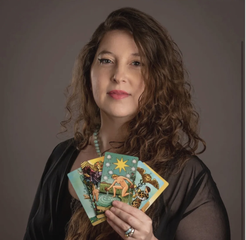 Psychic Readings by Lizz Cienna | The Psychic Power Network®