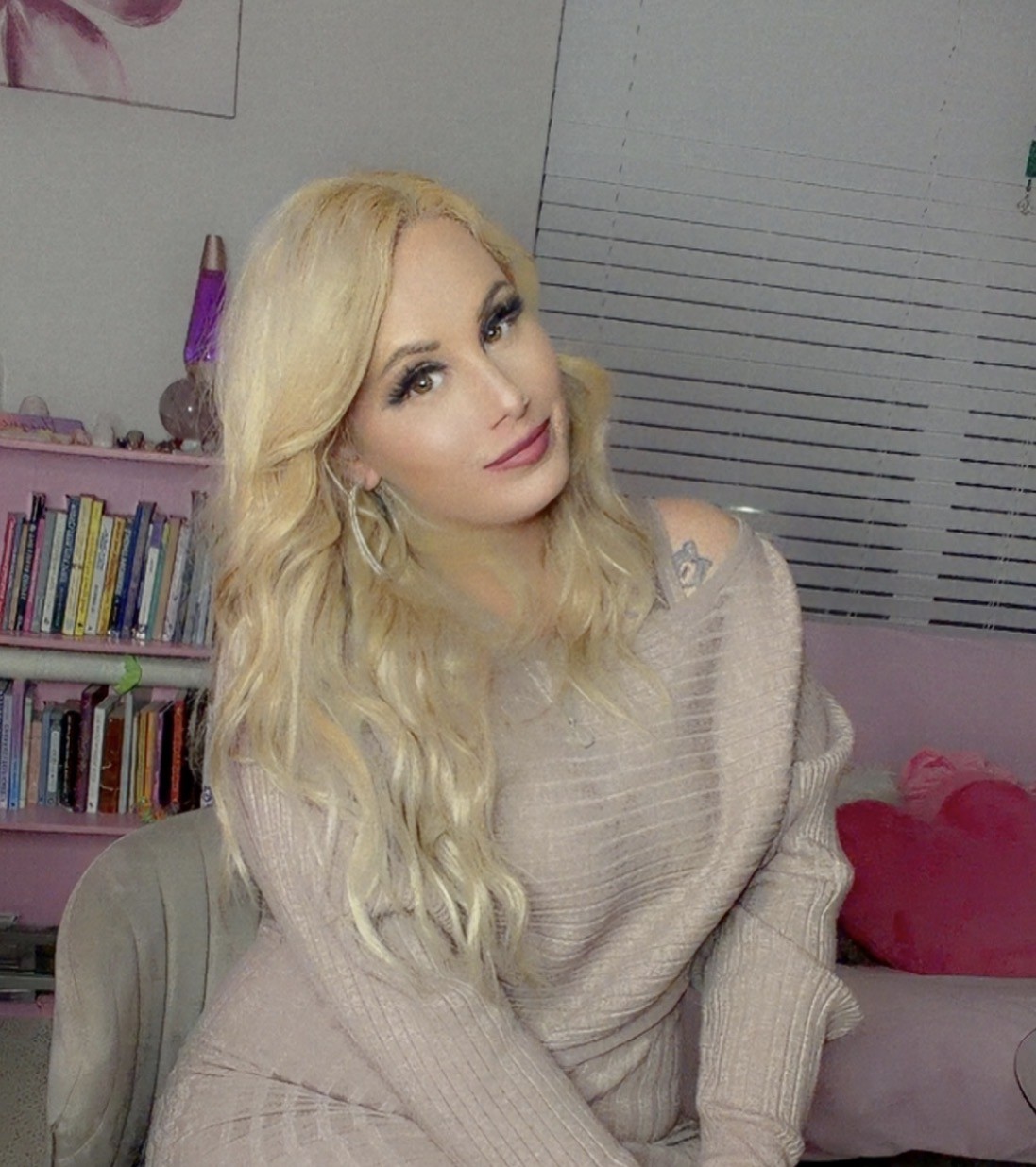 Psychic Readings by Isa Camille | The Psychic Power Network®