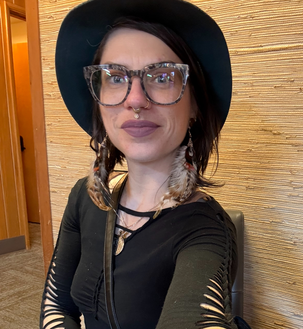 Psychic Readings by Violet Hawthorn | The Psychic Power Network®